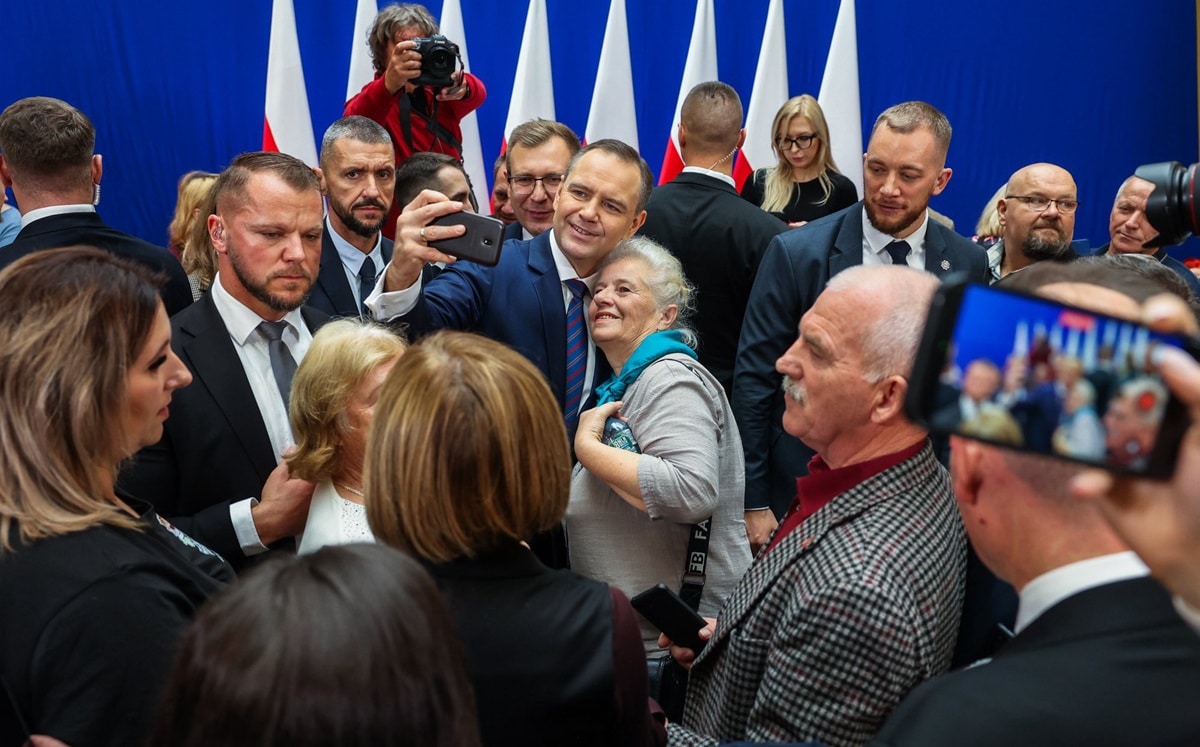 Prezydent Karol Nawrocki odwiedzi miasto na Mazurach